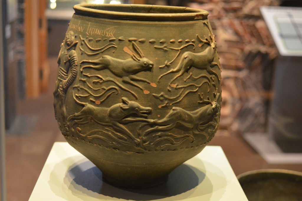 Roman pottery that's not Samian ware - The History JarThe History Jar